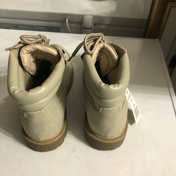 UNIONBAY | Shoes | Union Bay Boots Buff Color Size 8 Really Cute | Poshmark